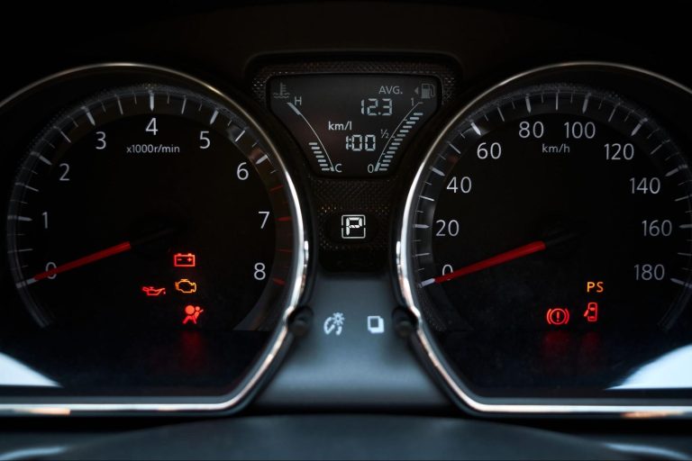 Exploring the Differences: European vs. American Car Computer Systems ...